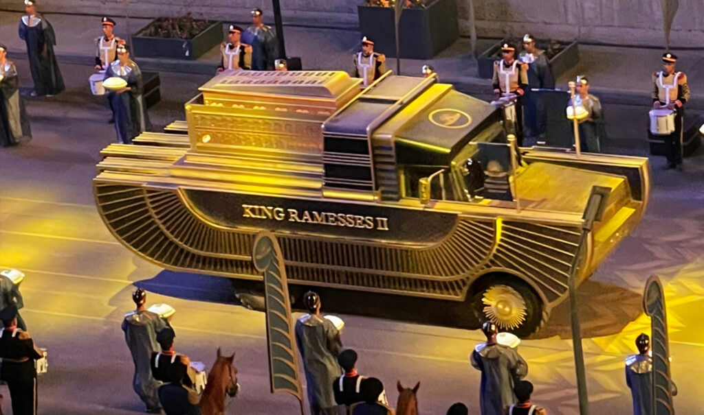 Blast from the past as Cairo hosts Golden Pharaoh Parade - Kuwait Pioneer